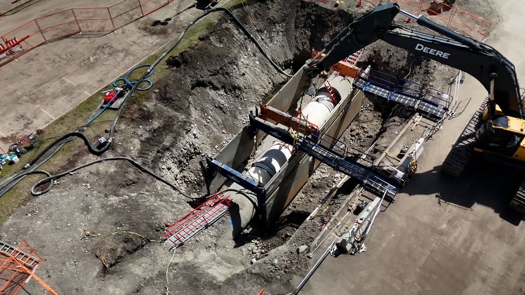 Calgary water main break leaves 1.2m people running out of water